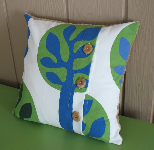 Button Throw Pillow Tutorial - Sew Much Ado
