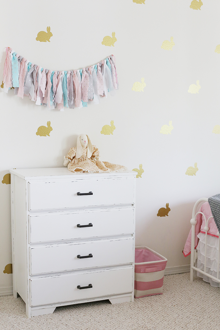 DIY Vinyl Bunny Wall - Sew Much Ado