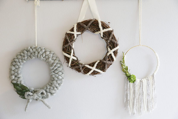 DIY Yarn Wreath Tutorial -3 Ways! - Sew Much Ado