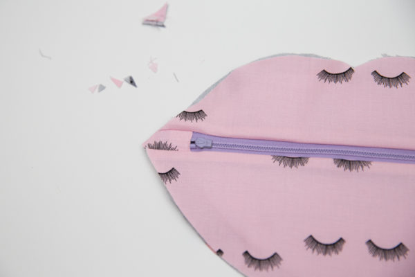 Free Lip Purse Pattern + Tutorial - Sew Much Ado