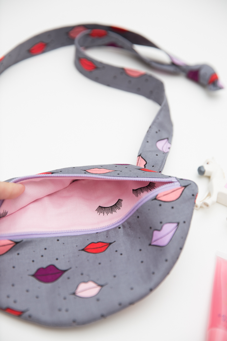 Free Lip Purse Pattern + Tutorial - Sew Much Ado